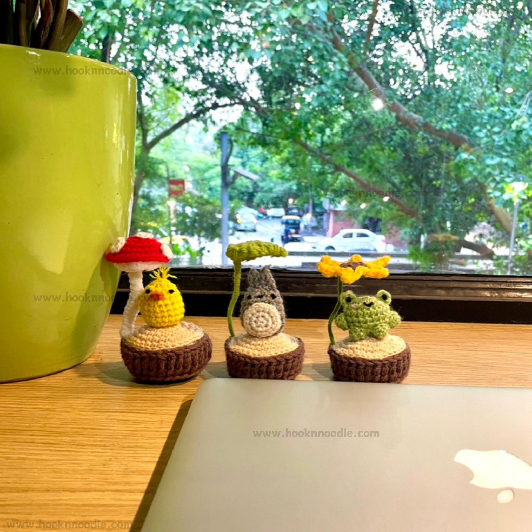 Crochet Desk Buddies – Hook•n•Noodle